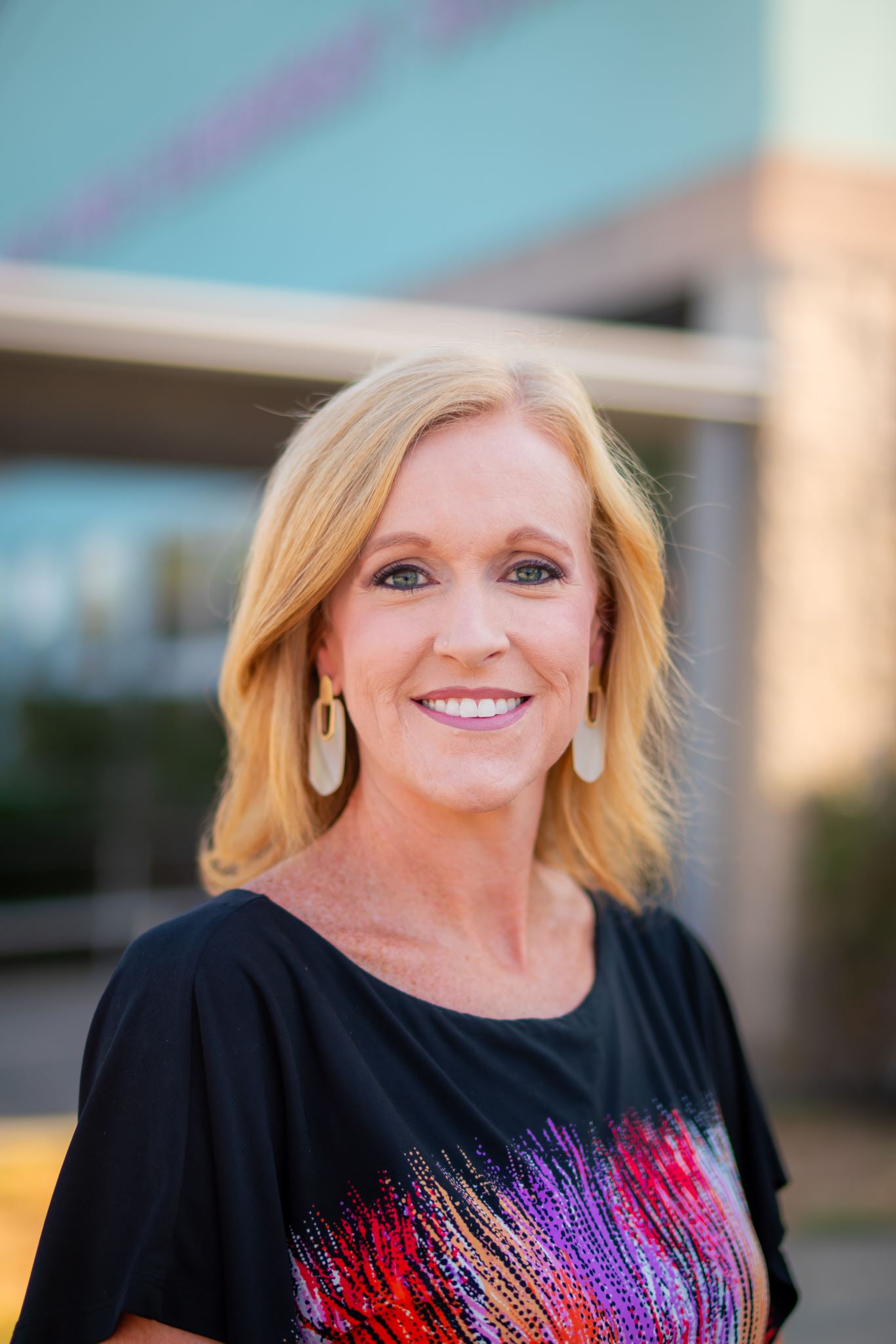 Leadership / Principal - Lezlie Ringstaff